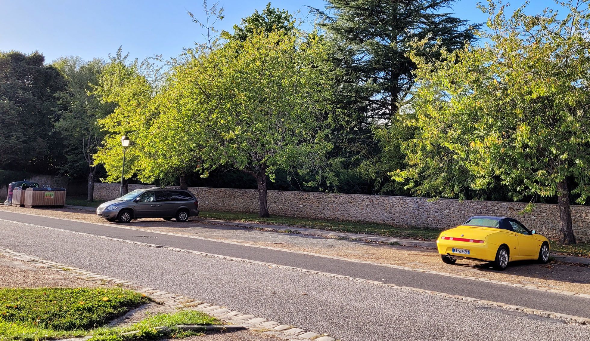 Parkings en centre-bourg - Dampierre-en-Yvelines